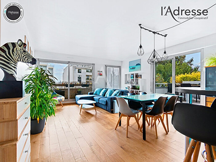 Appartement à vendre - Suresnes, Plateau Ouest - 5 pièces - 4 chambres