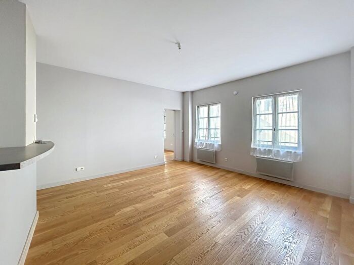 Appartement à louer - Agen, Carnot - 3 pièces - 2 chambres