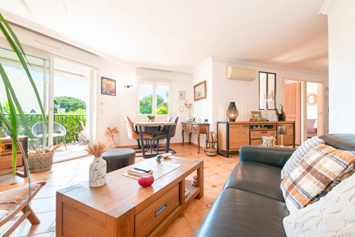 Appartement à vendre - Sainte-Maxime, Saquèdes, Quilladou, Garonnette, Golfe - 4 pièces - 3 chambres