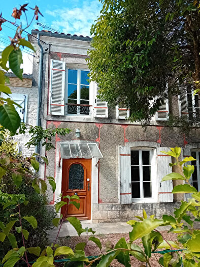 Maison 3 pièces à Saint-Denis-du-Pin, à louer