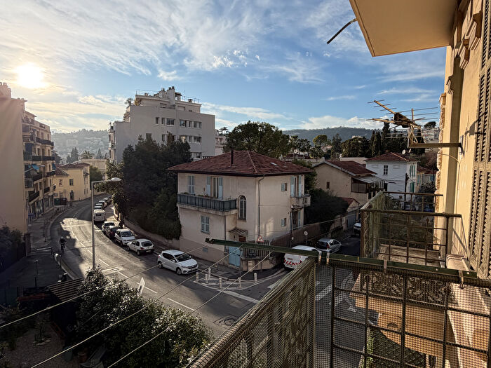 Appartement à vendre - Nice, Chambrun - 3 pièces - 2 chambres