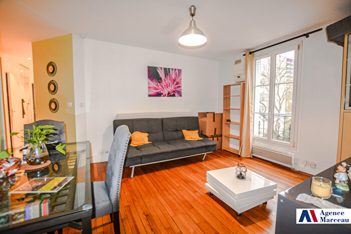 Appartement 3 pièces à vendre - Courbevoie, Hôtel de ville