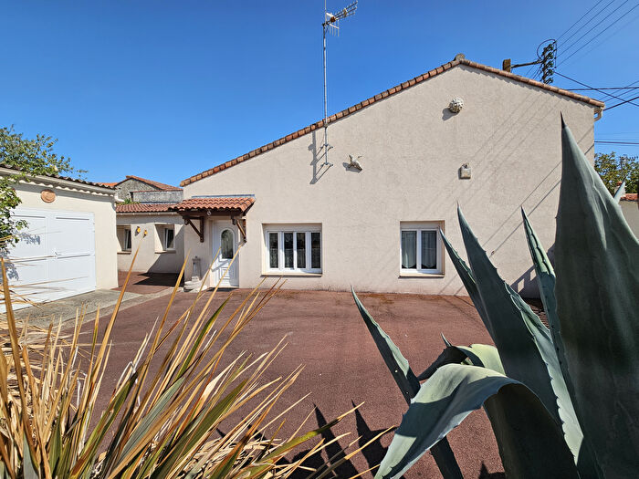 Saint-Denis-du-Payré - Maison 4 pièces à vendre