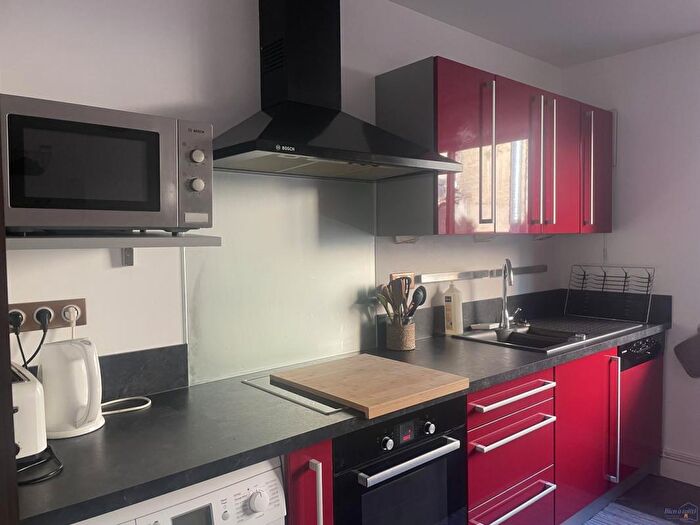 Lyon 1er, Haut, Coeur des Pentes - Appartement 3 pièces à louer