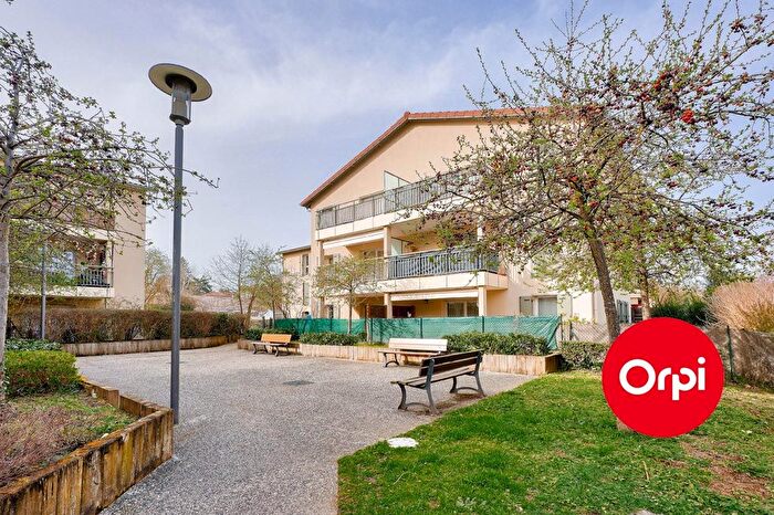 Appartement à vendre - Saint-Priest, Menival - 2 pièces - 1 chambre