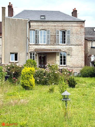 Abbeville, Faubourg de la Porte au Bois, Saint-Gil : Maison 5 pièces à vendre