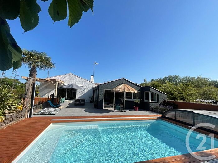 Maison à vendre - Le Perrier - 6 pièces - 4 chambres