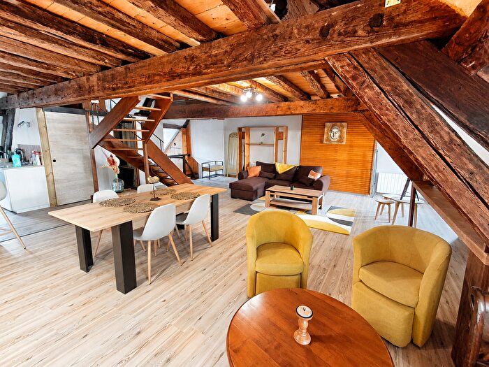 Appartement 3 pièces à Dole, Vieille ville, Petite Venise, à louer