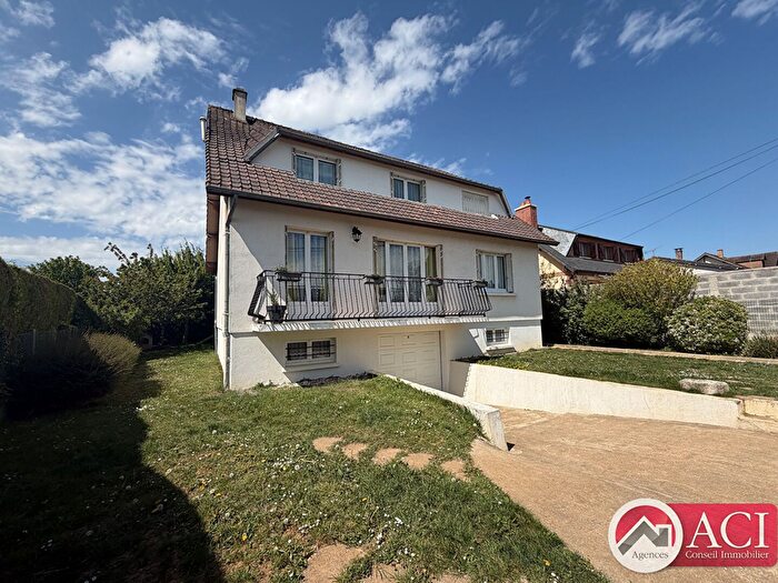 Sainte-Geneviève : Maison 7 pièces à vendre