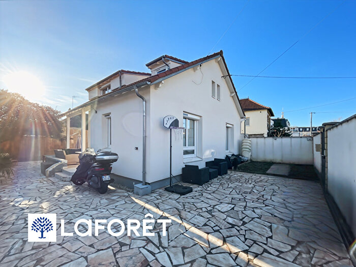 Maison à vendre - Sainte-Geneviève-des-Bois, Emile Zola, Bois Clairs - 5 pièces - 3 chambres
