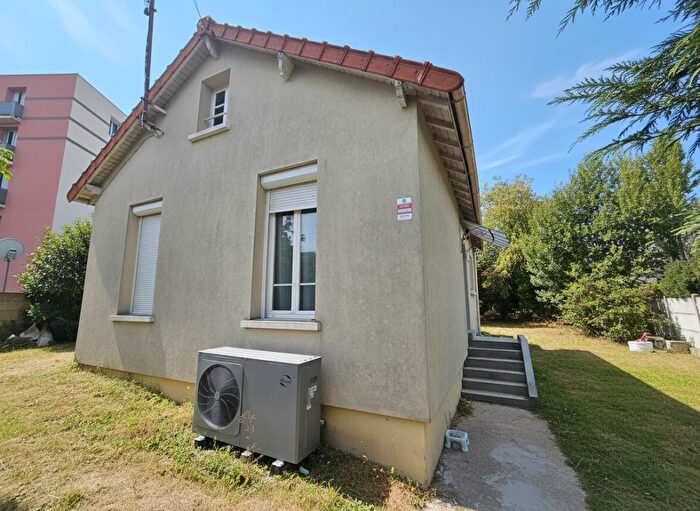 Maison 4 pièces à vendre à Sainte-Geneviève-des-Bois, Liers, Croix Blanche