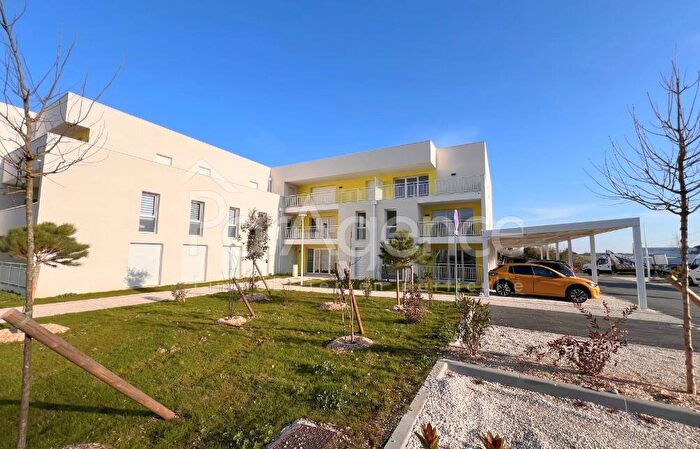 Appartement à louer - Royan - 4 pièces - 3 chambres