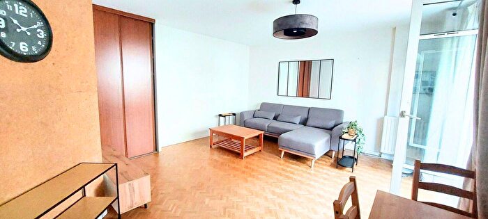 Appartement à louer - La Villette, Lyon ème arrondissement - 2 pièces - 1 chambre