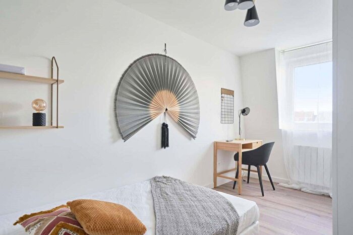 Moulins, Lille - Appartement 1 pièce à louer