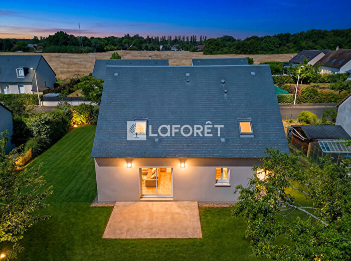 Maison à vendre - Larçay - 6 pièces - 4 chambres