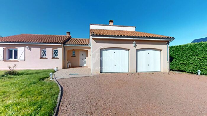 Maison à vendre - Cognat-Lyonne - 6 pièces - 3 chambres