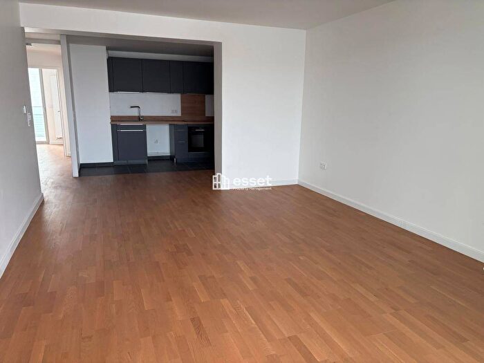 Centre Ville, Suresnes - Appartement 5 pièces à louer