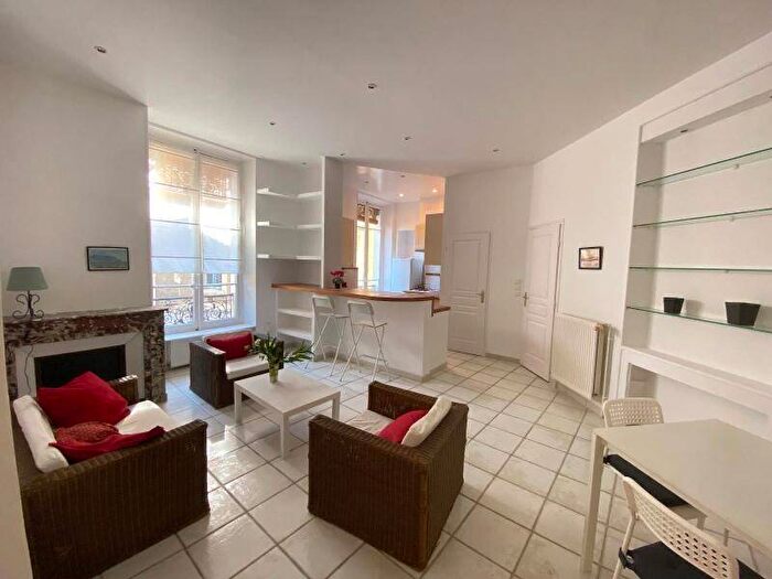 Appartement à louer - Championnet-Caserne de Bonne, Grenoble - 3 pièces - 2 chambres