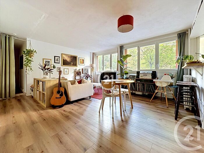 Montreuil, Ramenas, Léo Lagrange : Appartement 4 pièces à vendre