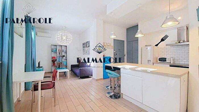 Appartement à louer - Les Remparts-Kennedy, Perpignan - 2 pièces - 1 chambre