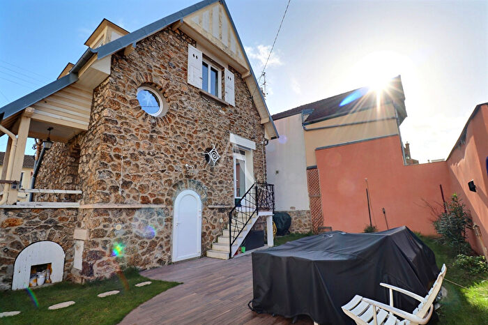 Maison à vendre - Maisons-Laffitte, Ouest - 4 pièces - 3 chambres