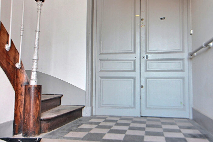 Appartement à vendre - Riorges - 5 pièces - 3 chambres