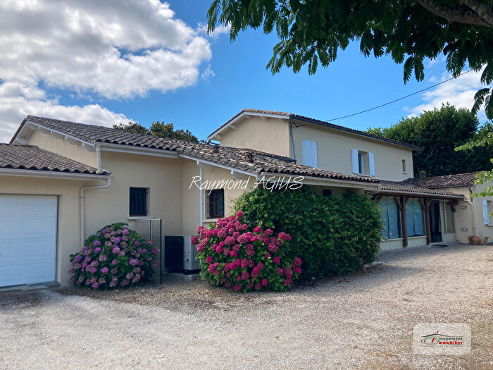 Maison à vendre - Pineuilh - 7 pièces - 4 chambres