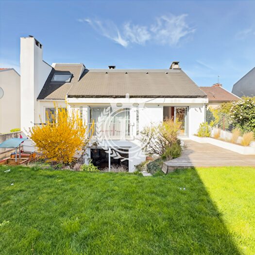 Maison 8 pièces à vendre à LHaÿ-les-Roses, Centre-ville