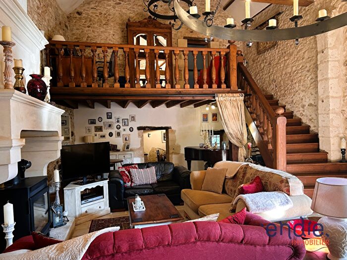 Maison à vendre - Saint-Rémy-sur-Creuse - 11 pièces - 8 chambres