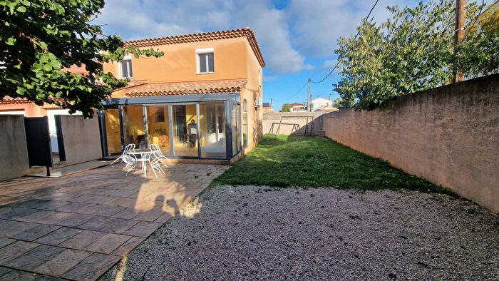 Maison 4 pièces à Vitrolles, Bords de l'étang, Tribales, Ferme de Croze, à louer