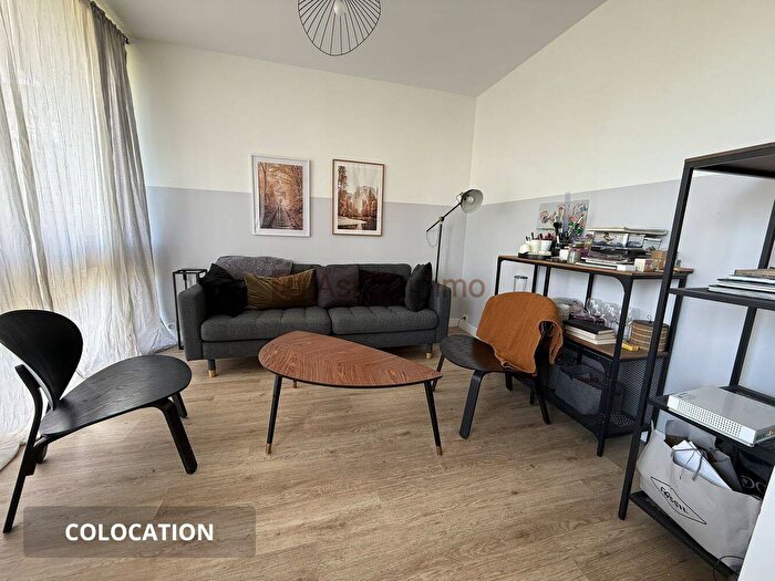 Parc Saint Cyr-Haut de Fontenay, Fontenay-le-Fleury : Appartement 6 pièces à louer