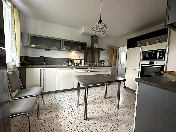Nages-et-Solorgues - Appartement 4 pièces à louer
