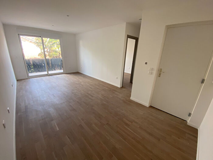 Appartement à vendre - Paray-Vieille-Poste - 3 pièces - 2 chambres