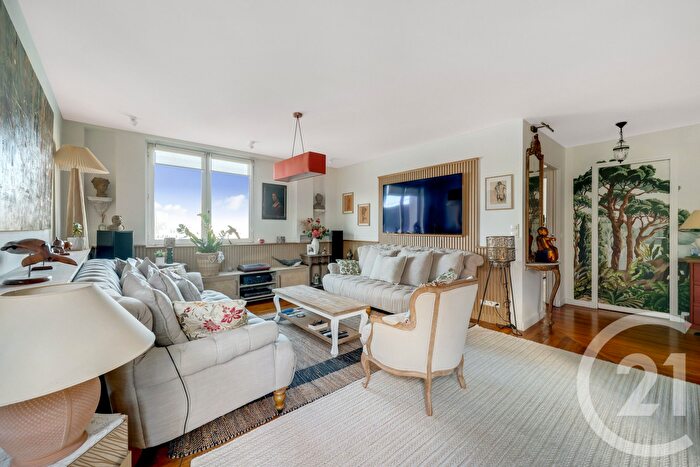 Appartement 4 pièces à vendre - Issy-les-Moulineaux, Centre-ville, Corentin Celton, Les Varennes