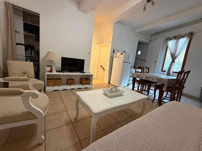 Maison à louer - Saint-Pons-de-Mauchiens - 3 pièces - 2 chambres