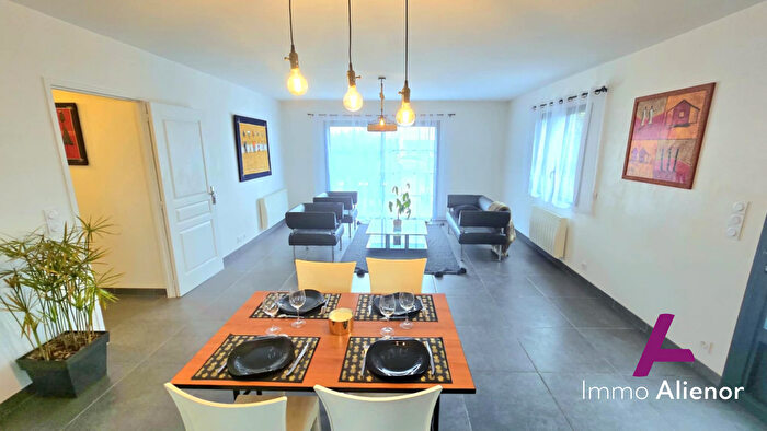 Maison à vendre - Parentis-en-Born - 4 pièces - 3 chambres