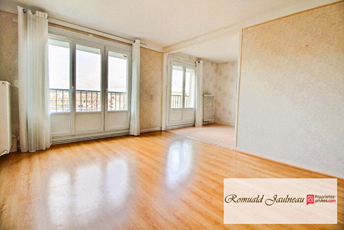 Appartement 3 pièces à vendre - Lucé, Centre-ville