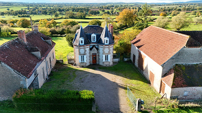 Maison à vendre - Souvigny - 5 pièces - 3 chambres