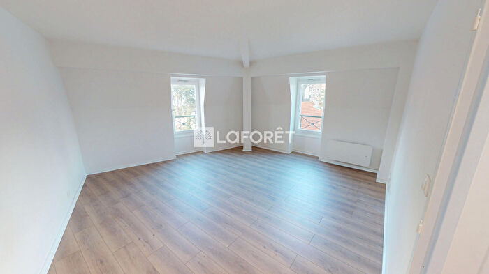 Appartement à louer - Garches, Centre-ville, Mairie - 3 pièces - 2 chambres