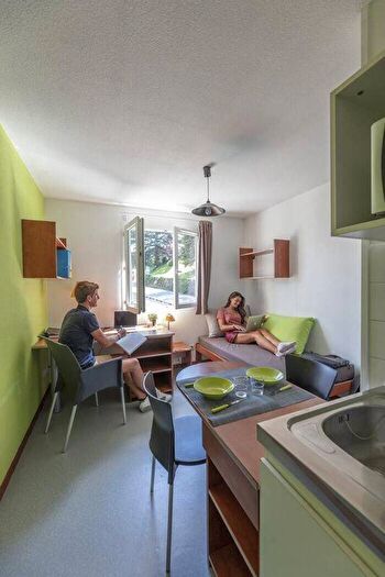 Appartement à louer - Laurier-Les Charmettes, Chambéry - 1 pièce