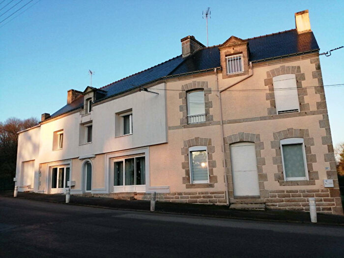 Maisons à vendre et appartements à louer - 1
