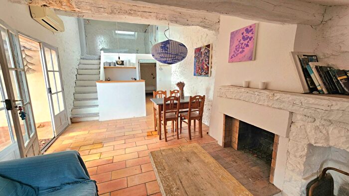 Maison 9 pièces à vendre à Claviers