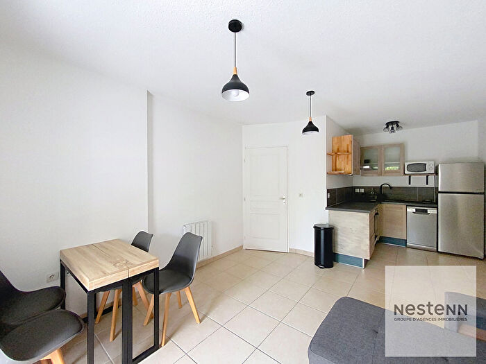 Appartement à louer - Saint-Chamas - 2 pièces - 1 chambre