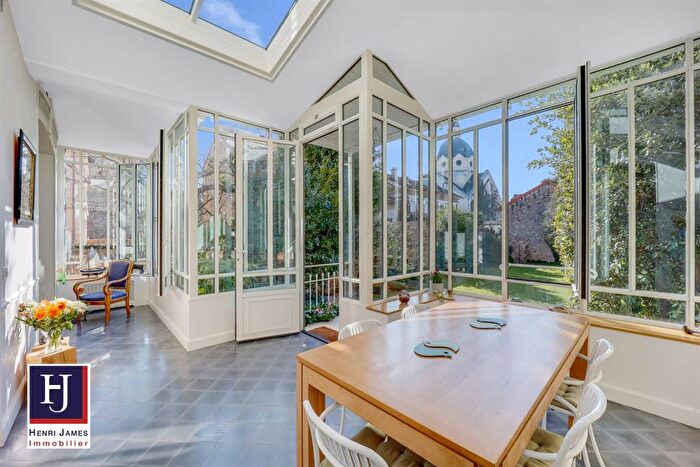 Maison à vendre - Versailles, Clagny Glatigny - 10 pièces - 6 chambres