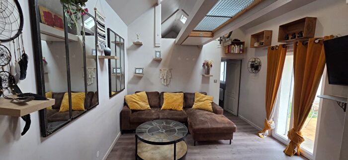 Maison à vendre - La Ville-du-Bois - 2 pièces - 1 chambre