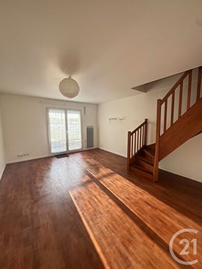 Appartement à louer - Brétigny-sur-Orge, Centre-ville - 5 pièces - 4 chambres