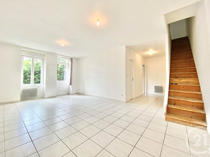 Appartement à louer - Les Avenières - 4 pièces - 3 chambres