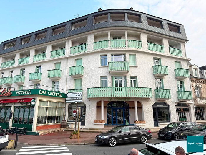 Appartement à vendre - Bagnoles-de-lOrne - 2 pièces - 1 chambre