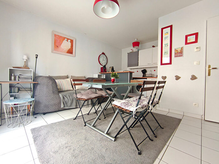 Appartement à vendre - Lion-sur-Mer - 2 pièces - 1 chambre