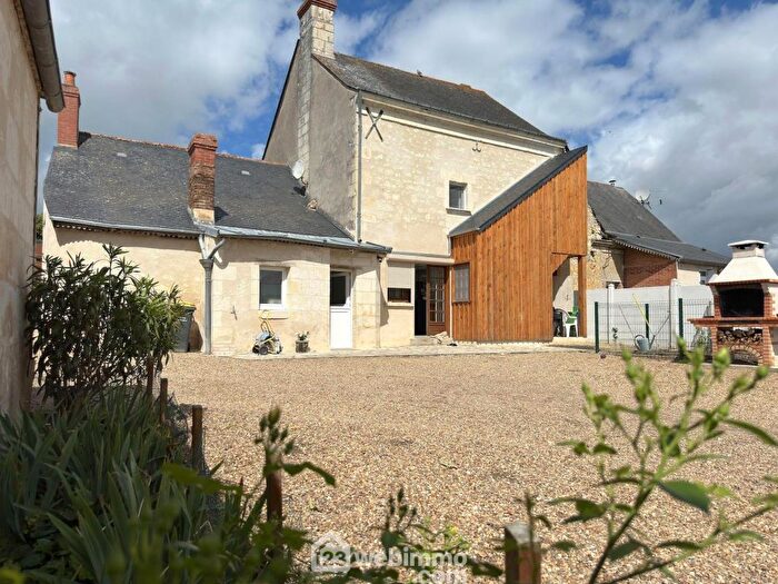 Vernoil-le-Fourrier : Maison 5 pièces à vendre